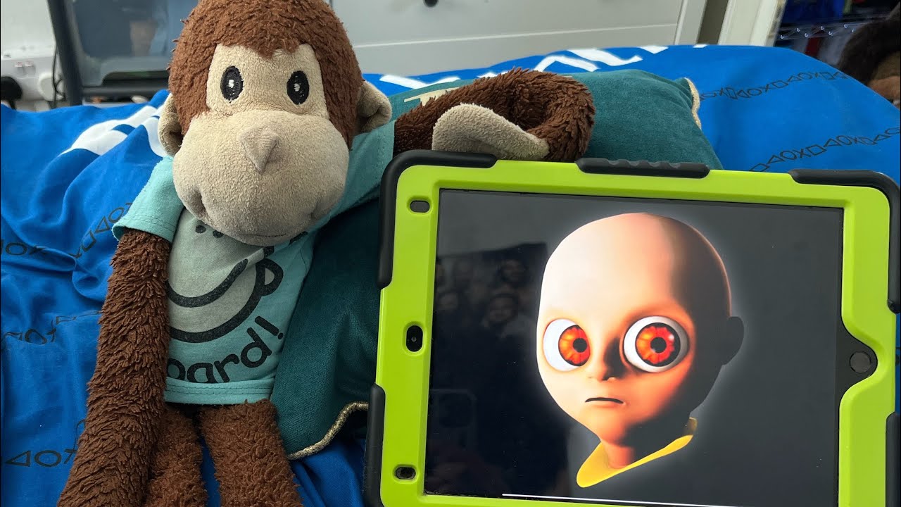 I made Steve play The baby in yellow 😂 - YouTube