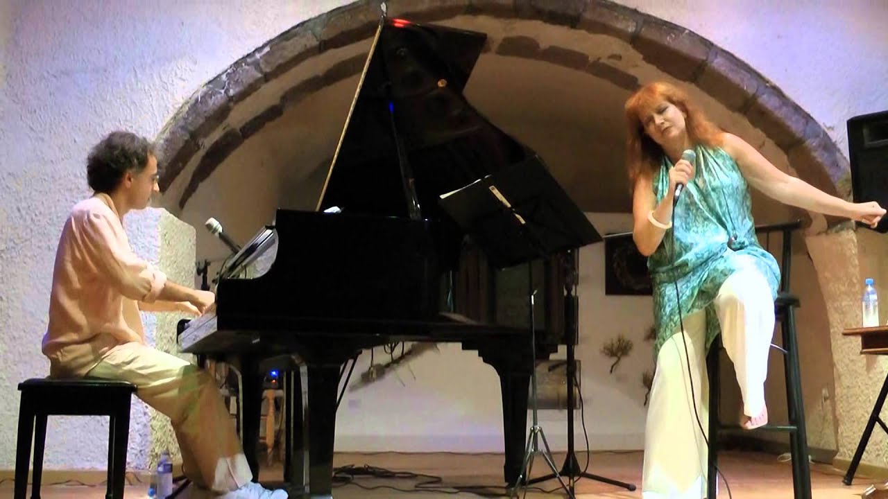 Elly Paspala "summertime in Prague" live at Megaro Gyzi Festival 2012 ...