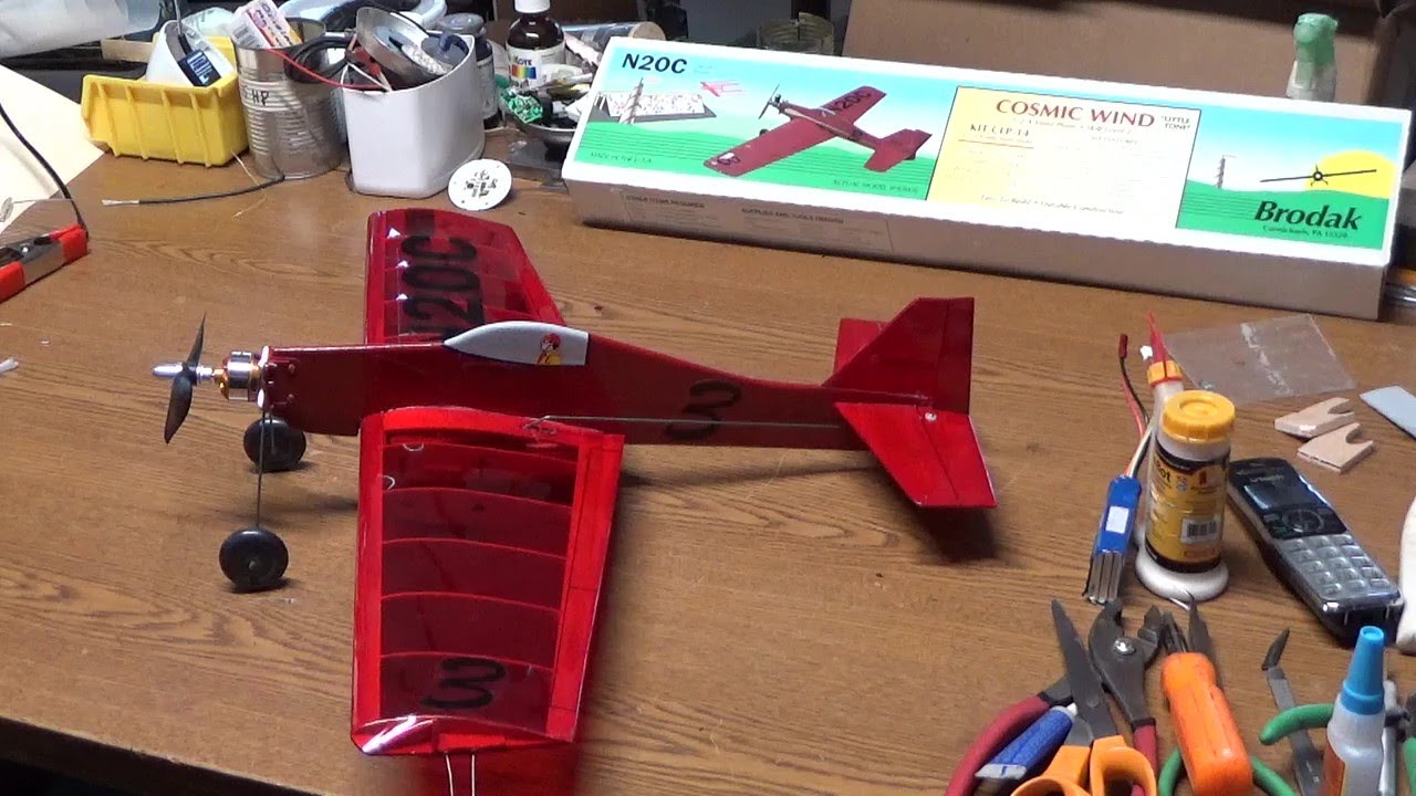 EP4 Electric airplane Cosmic Wind kit build, Brodak - YouTube