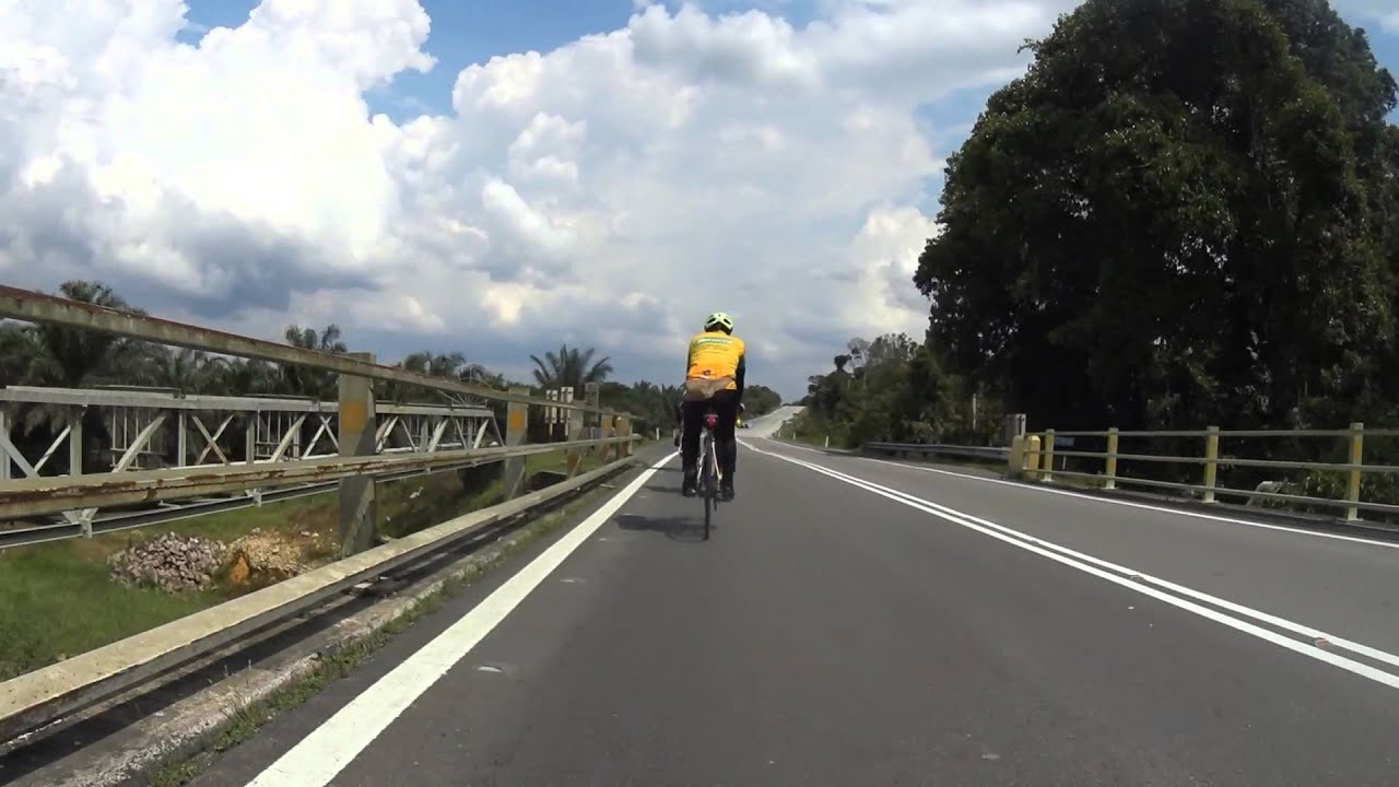 Jemaluang Trip - YouTube