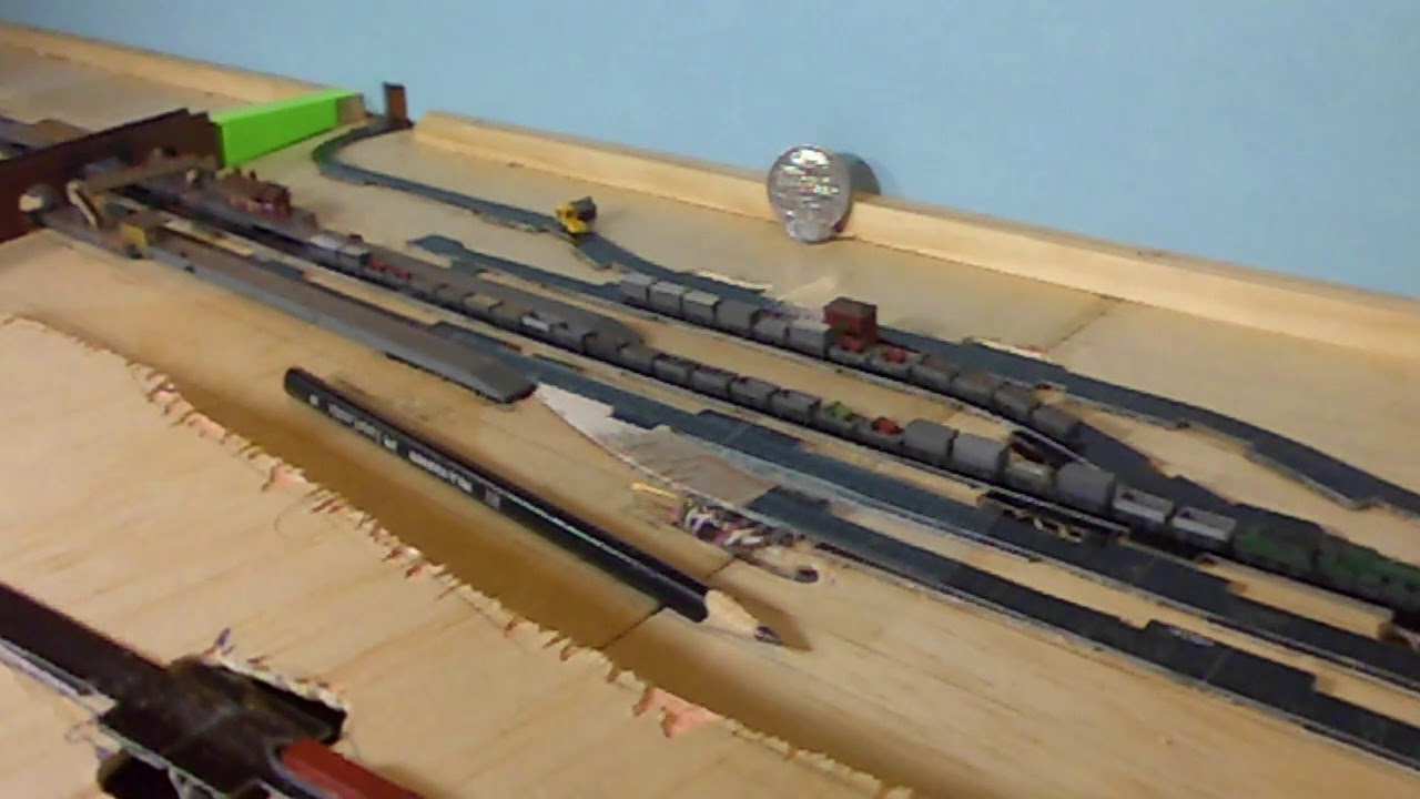 Dauntsey Lock - T Gauge GWR - First Signs of Life - YouTube