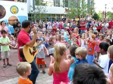 2011 Wisconsin PBS Kids Open House - YouTube