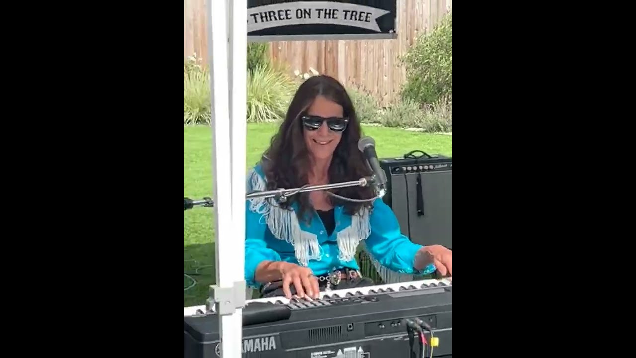 Three on the Tree with “Heartaches by the Number” - YouTube