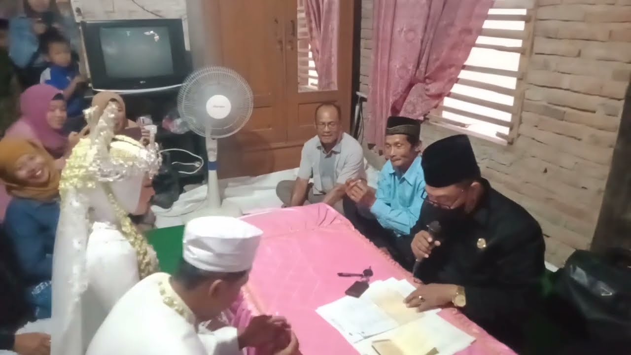 Akat nikah Bayu Anggoro dengan Maya Kusuma wati - YouTube