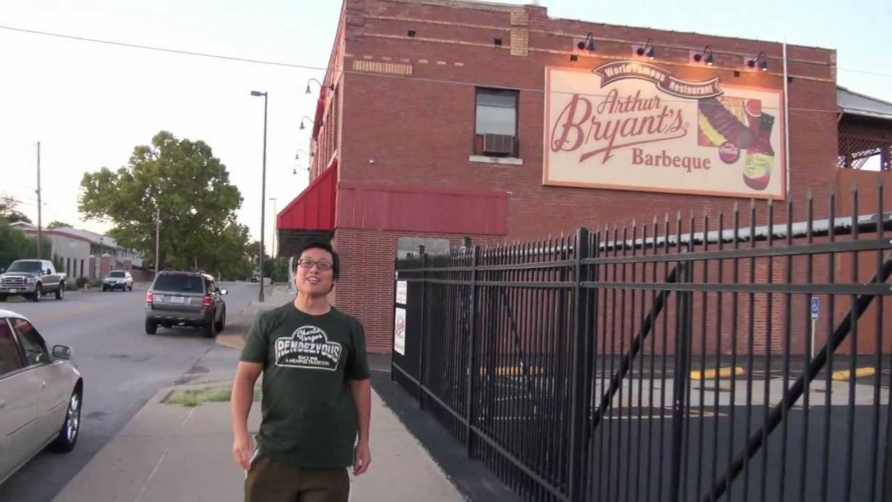 Arthur Bryant's BBQ: Food Vlog #4 - YouTube