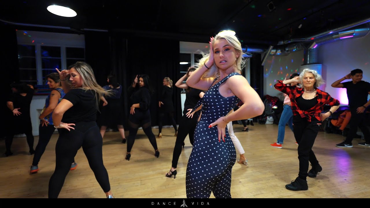 Bachata Lady Style Livia | by Dance Vida | Swedish bachata girl - YouTube
