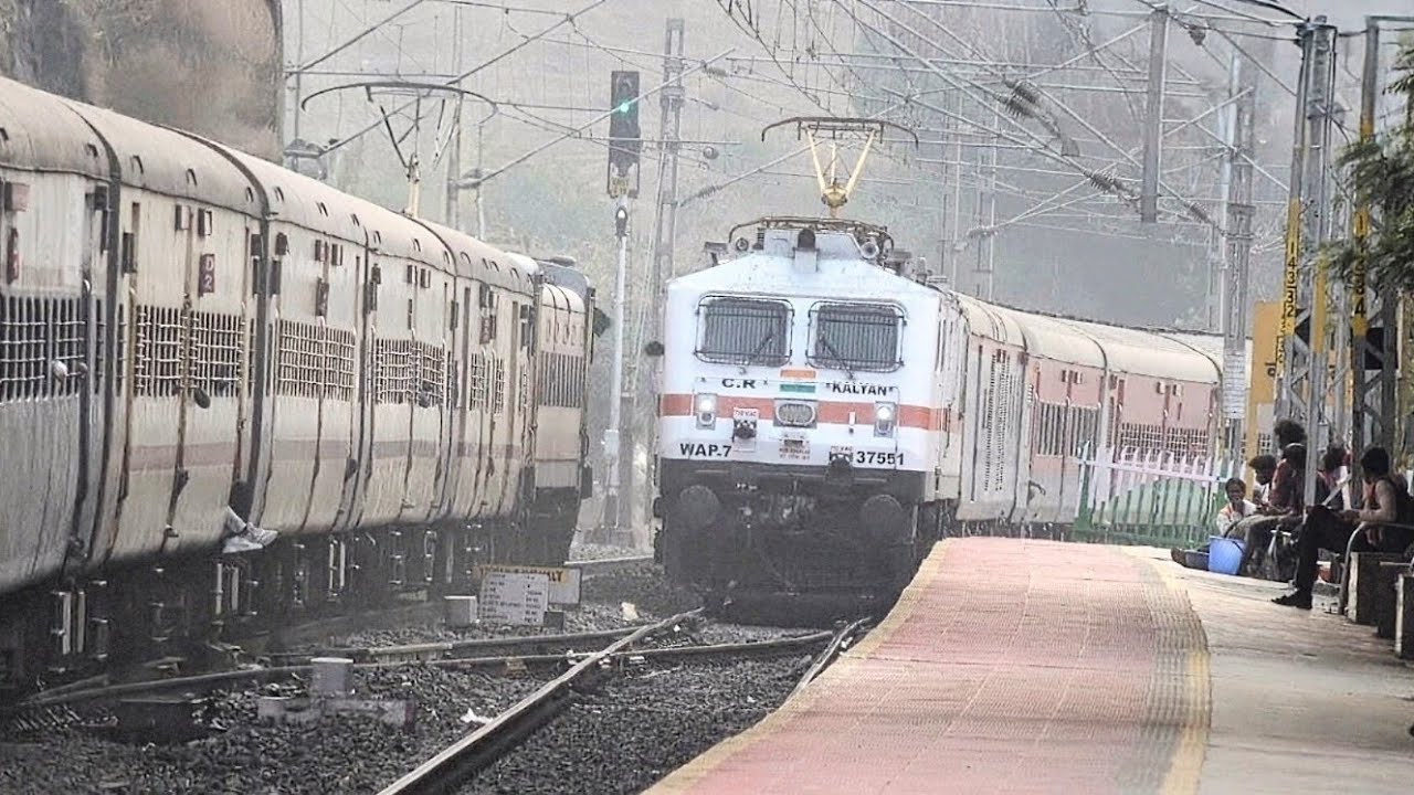 Amazing Crossing & Flag Exchanges Of Koyna Express & Konark Express By ...
