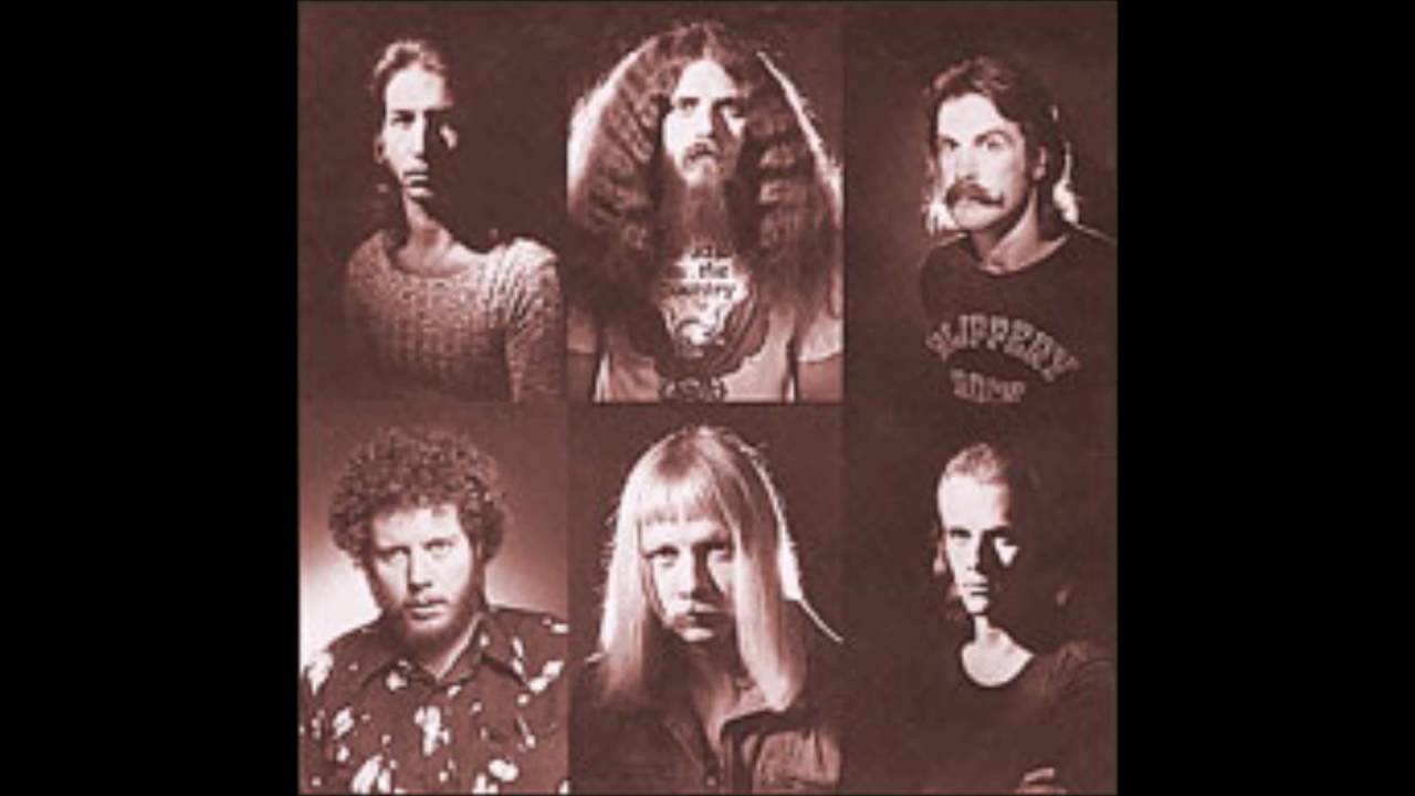 kansas live retrorock 1975 4 lonely street - YouTube