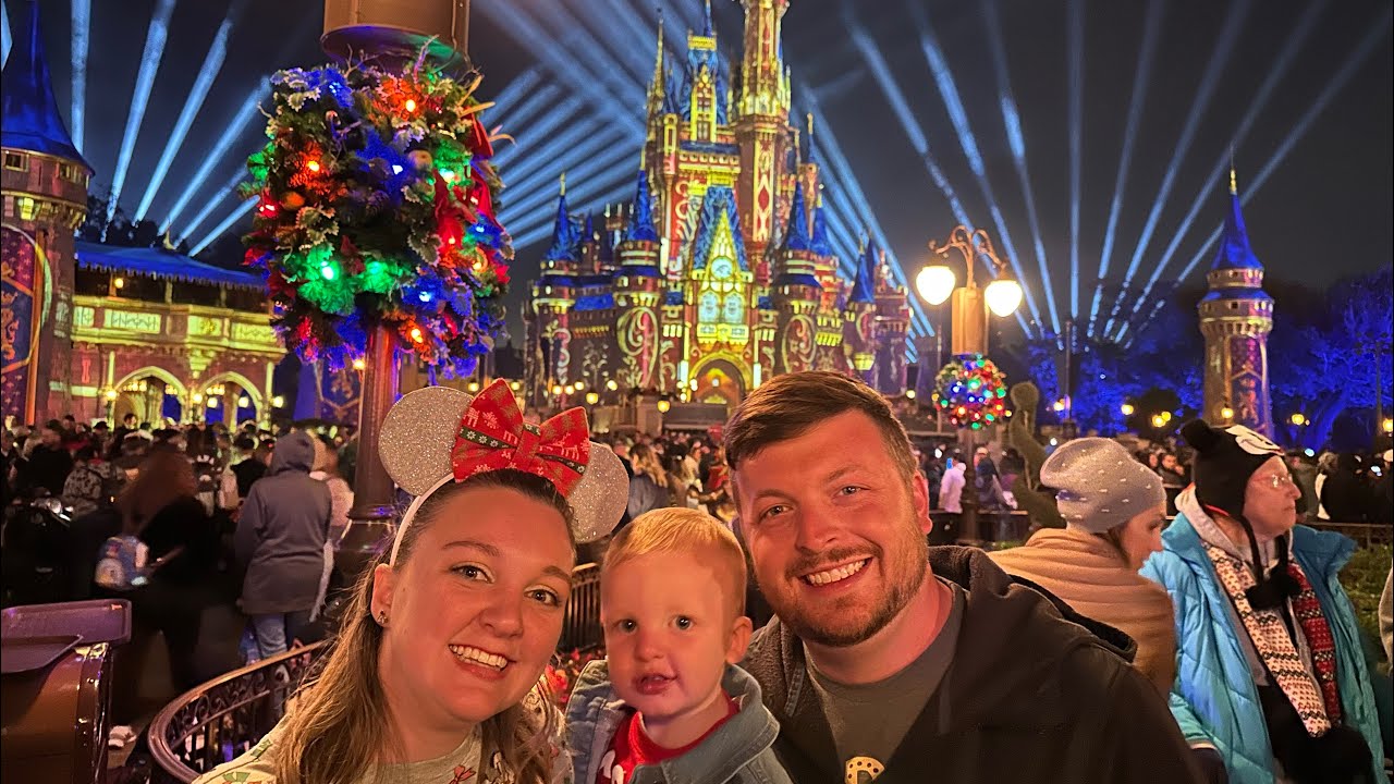 Day 4 & 5 One-Take Vlog | Epcot & Magic Kingdom - YouTube