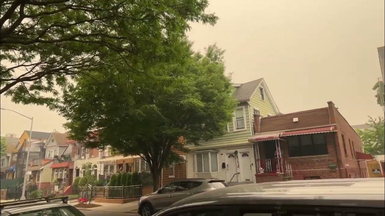 Air quality levels in parts of the U.S. plunge as Canada wildfires rage - YouTube