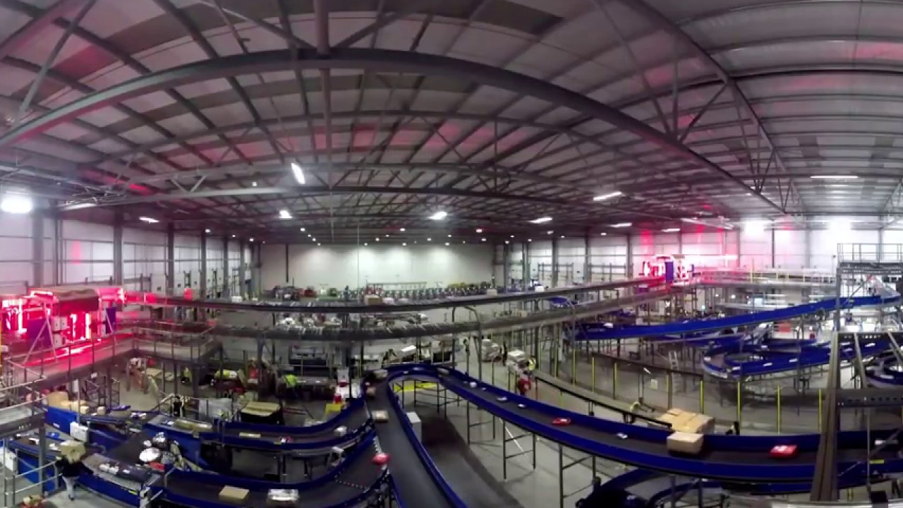 Sortation System at UK Mail Hub - VR / 360 Video - YouTube