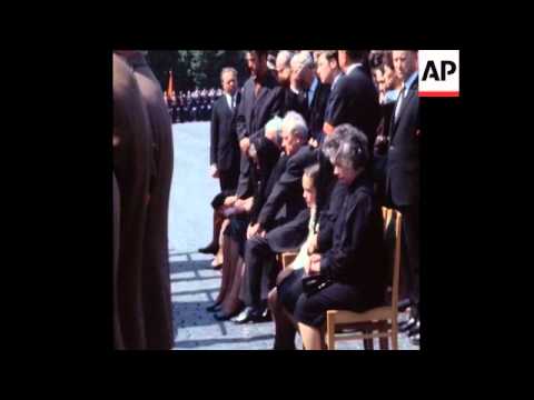 SYND 2-7-71 THE STATE FUNERAL OF RUSSIAN COSMONAUTS FROM SOYUZ ELEVEN