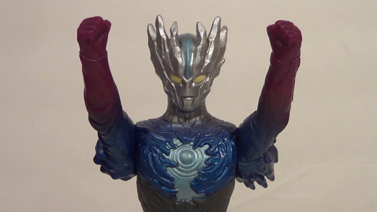 Ultraman Saga Ultra Hero Series Action Figure Review - YouTube