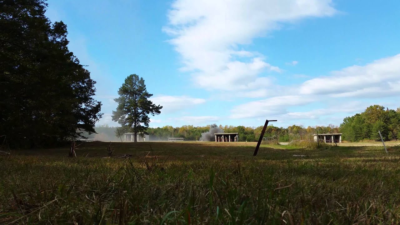 M18 Claymore explosions - YouTube