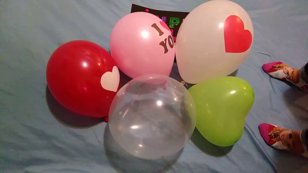 FUN HEART BALLOON FOOT POPPING - YouTube