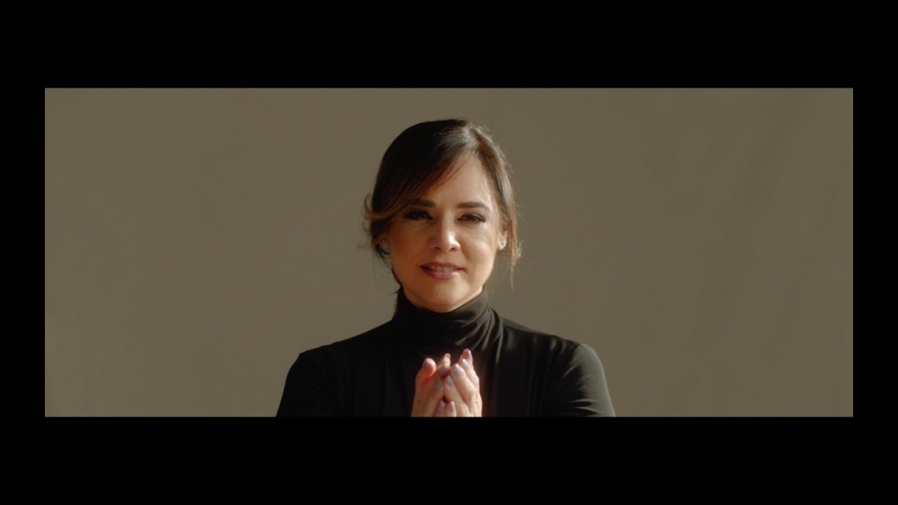 VIDEO OFICIAL: "Lo Que Comenzó" -@ChristyMuller - YouTube