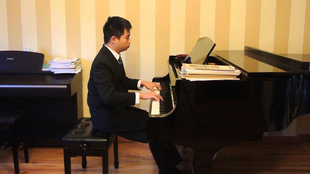 DipABRSM Diploma Prelude and Fugue in G min - YouTube