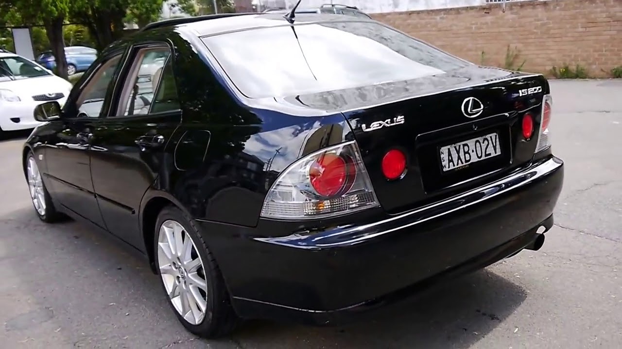 Lexus IS200 Sports Luxury - YouTube