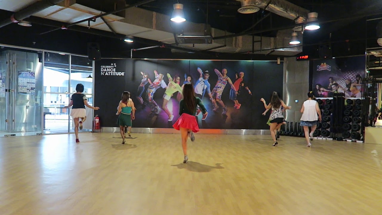 Make Me Know It - Line Dance - YouTube