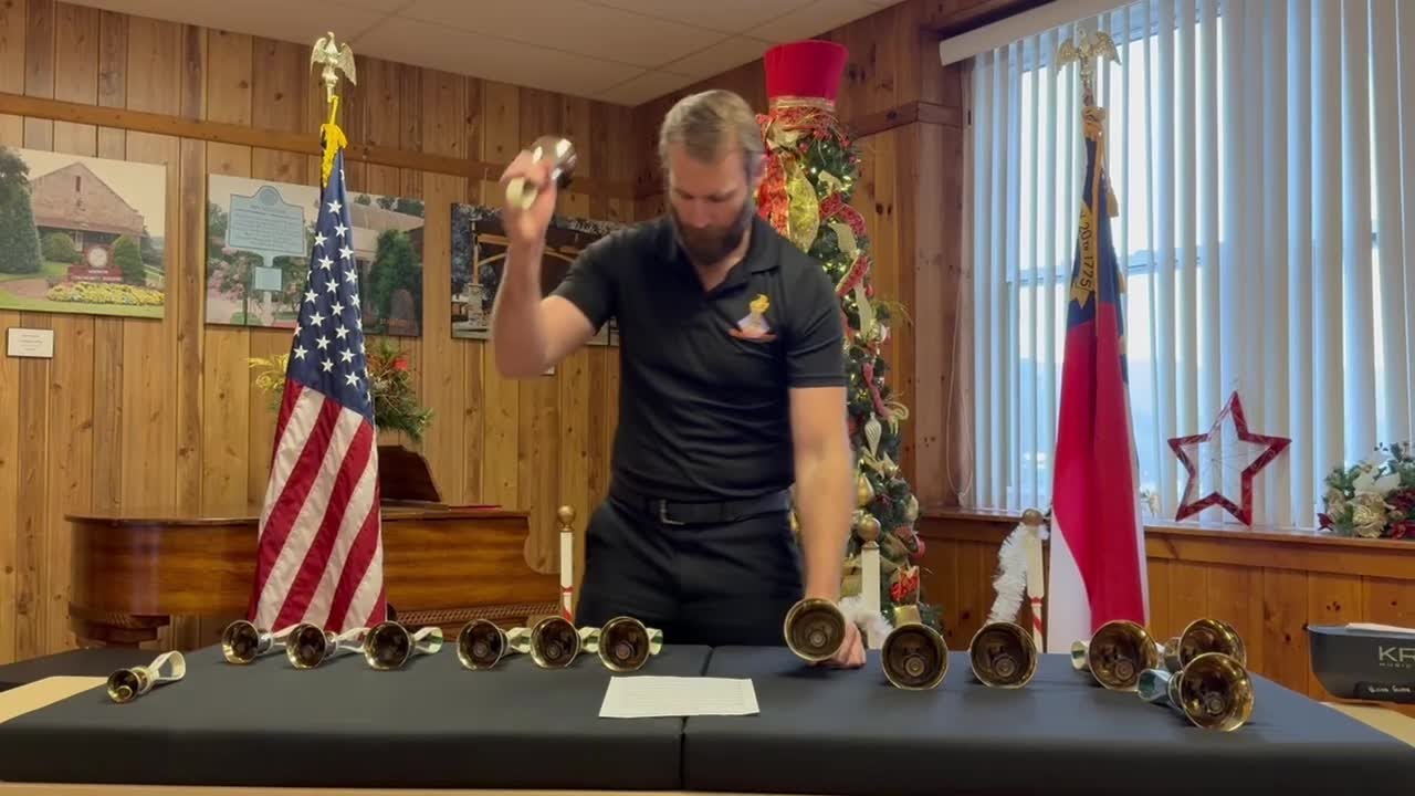 Justin Wooten performs hand bells at Marion Rotary club - YouTube