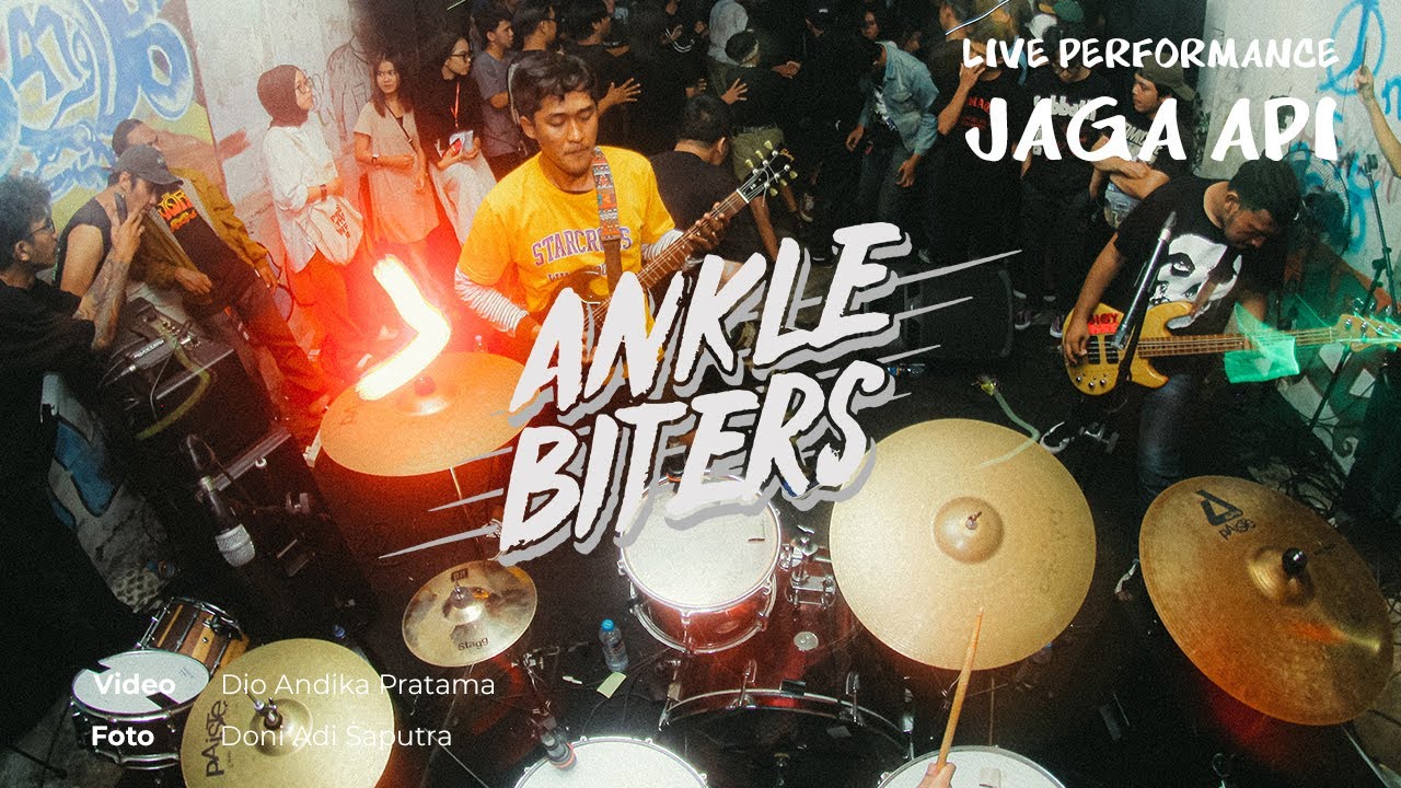 LIVE PERFORMANCE - ANKLEBITERS at JAGA API - YouTube