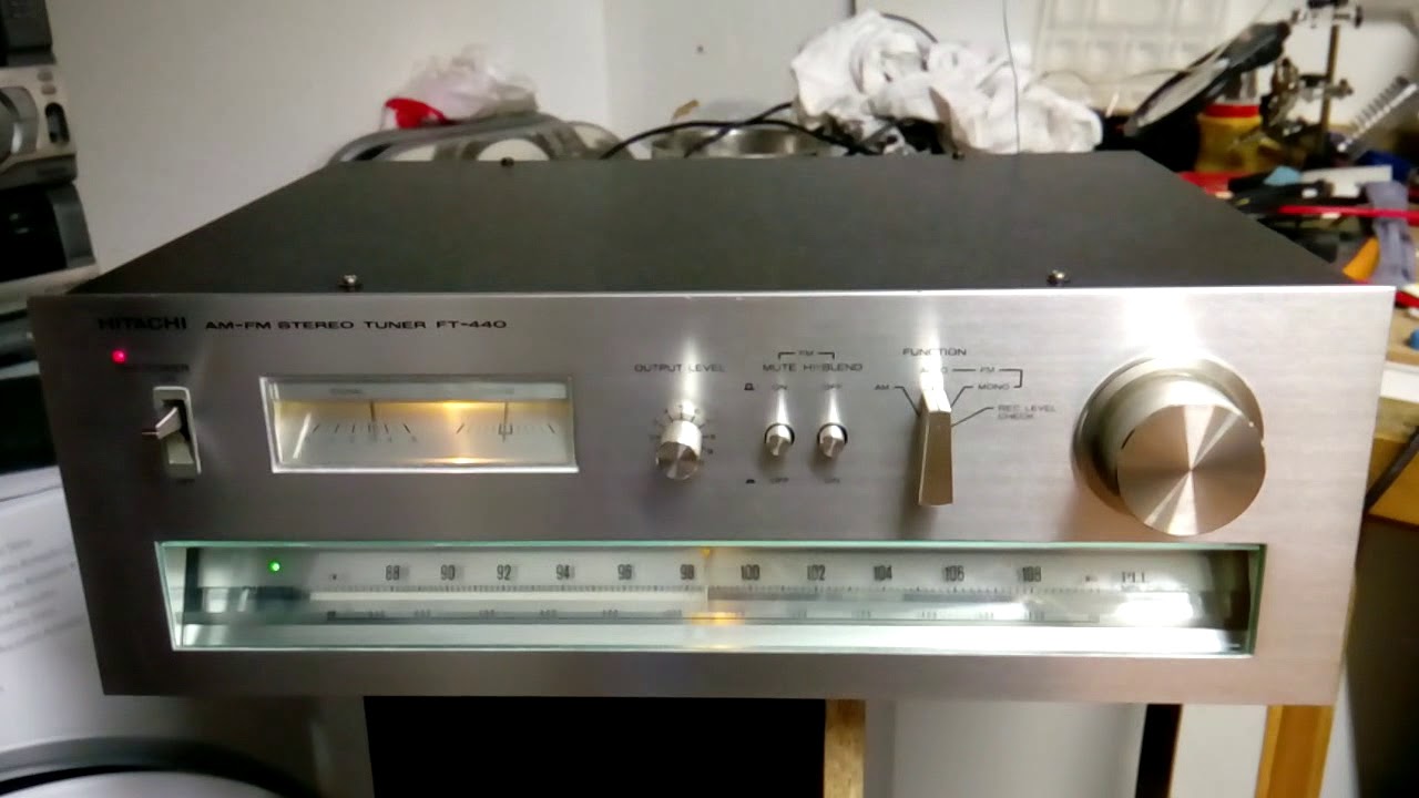 Tuner Hitachi FT-440 - YouTube