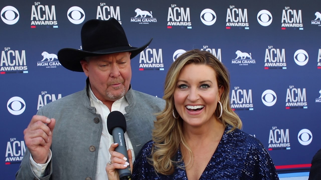 Tracy Lawrence ACM Red Carpet 2019 - YouTube