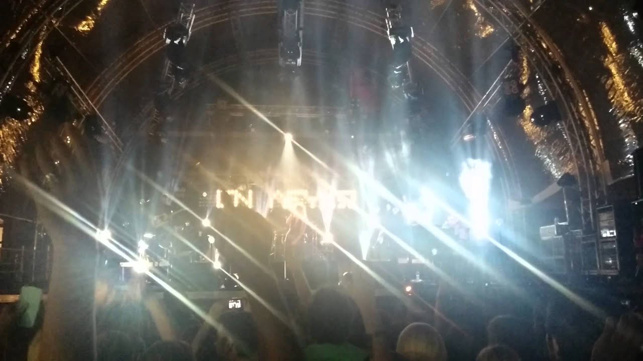 ΝΑΤΑΣΑ ΜΠΟΦΙΛΙΟΥ ~ LIVE 2014 TEXNOPOLIS - YouTube