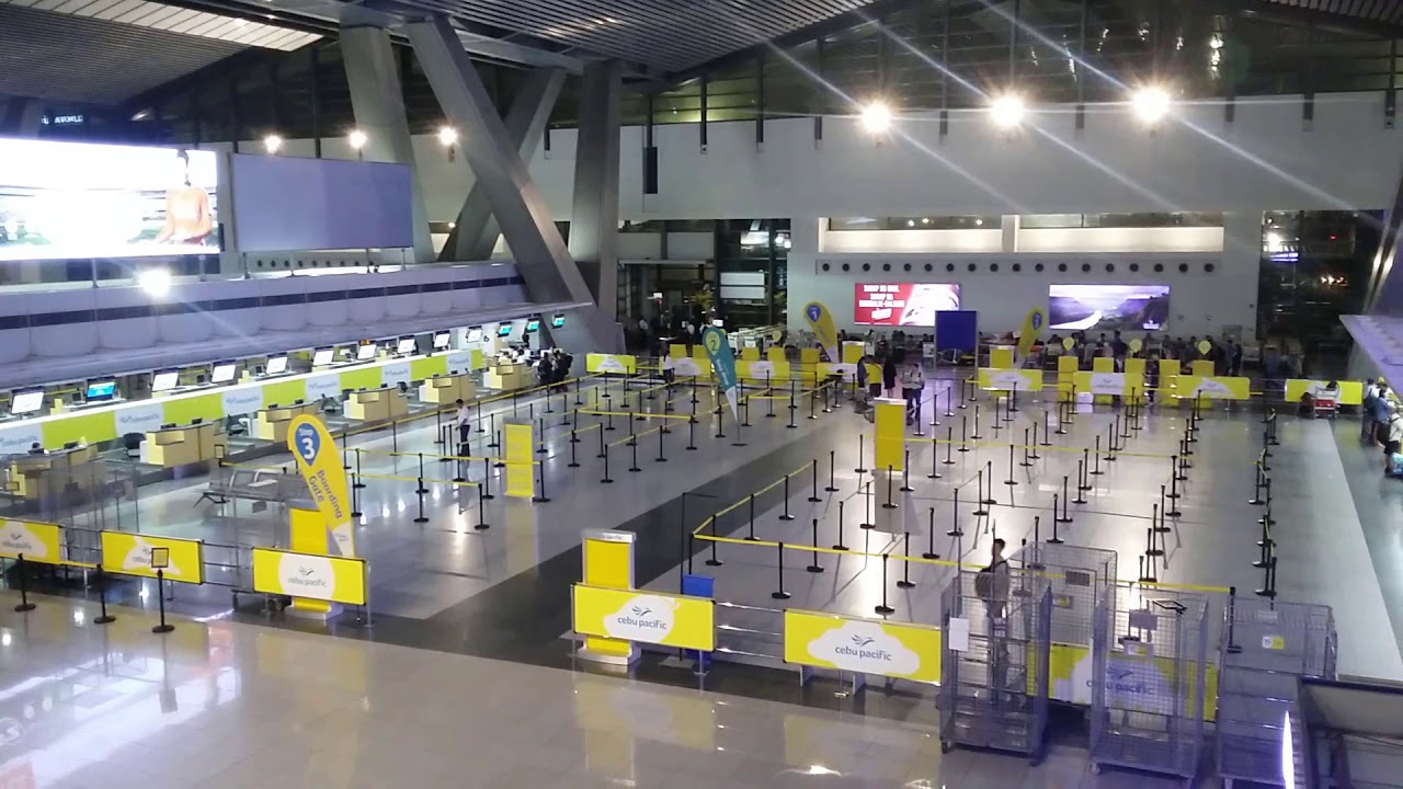 2018 Runway Manila going to Terminal 3 - YouTube