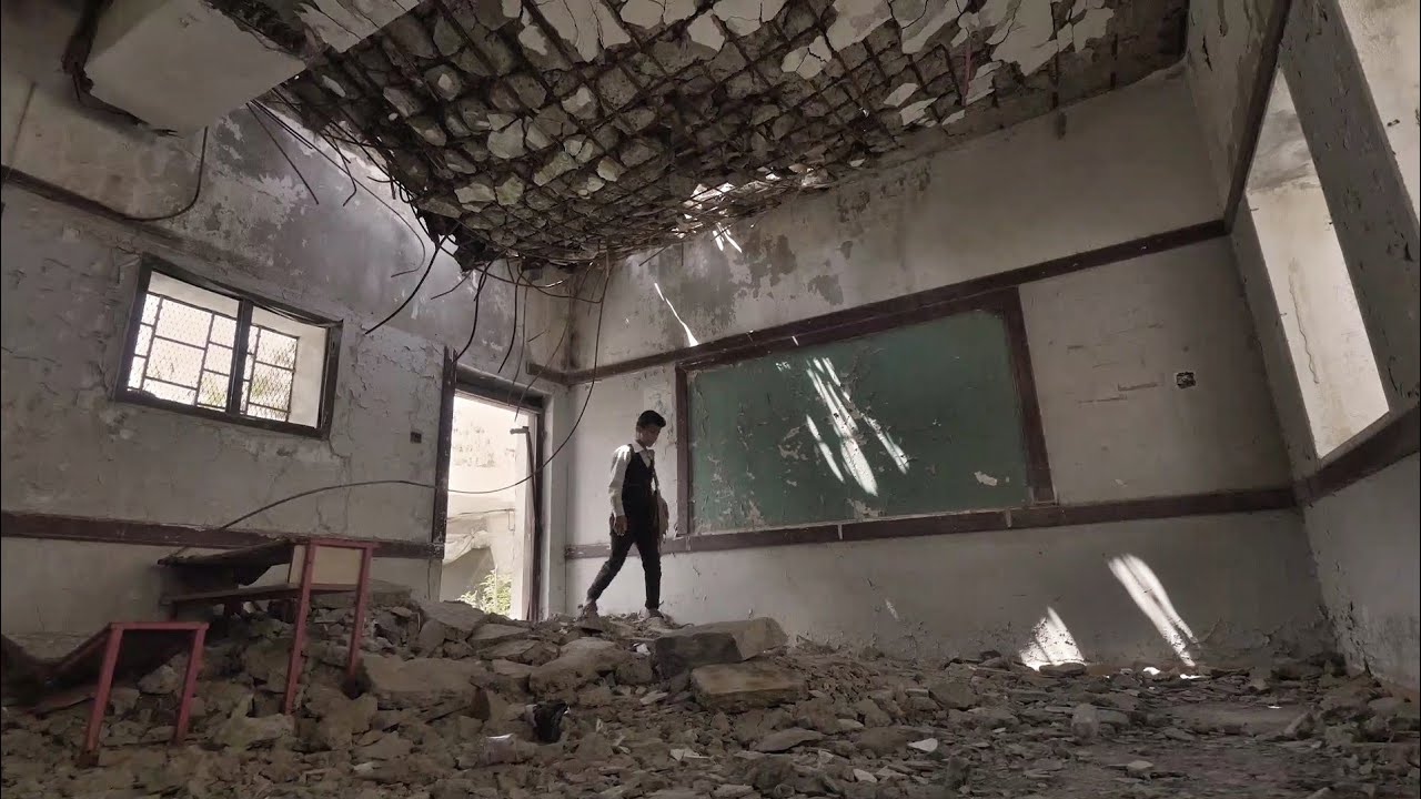 Ahmed’s suffering due to displacement and war - Short Documentary - YouTube