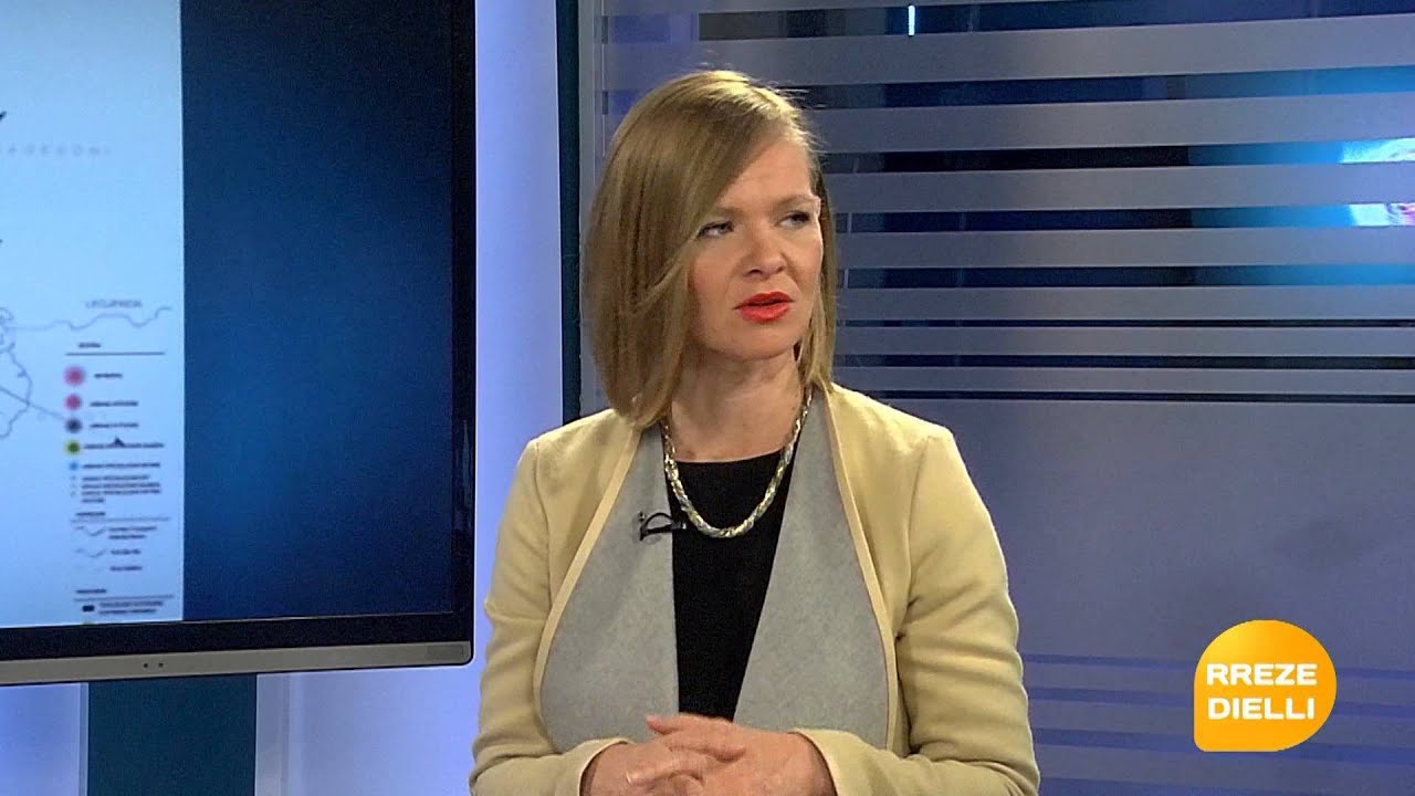 Report Tv - Rreze Dielli, E ftuar ne studio Adelina Greca, AKPT - YouTube