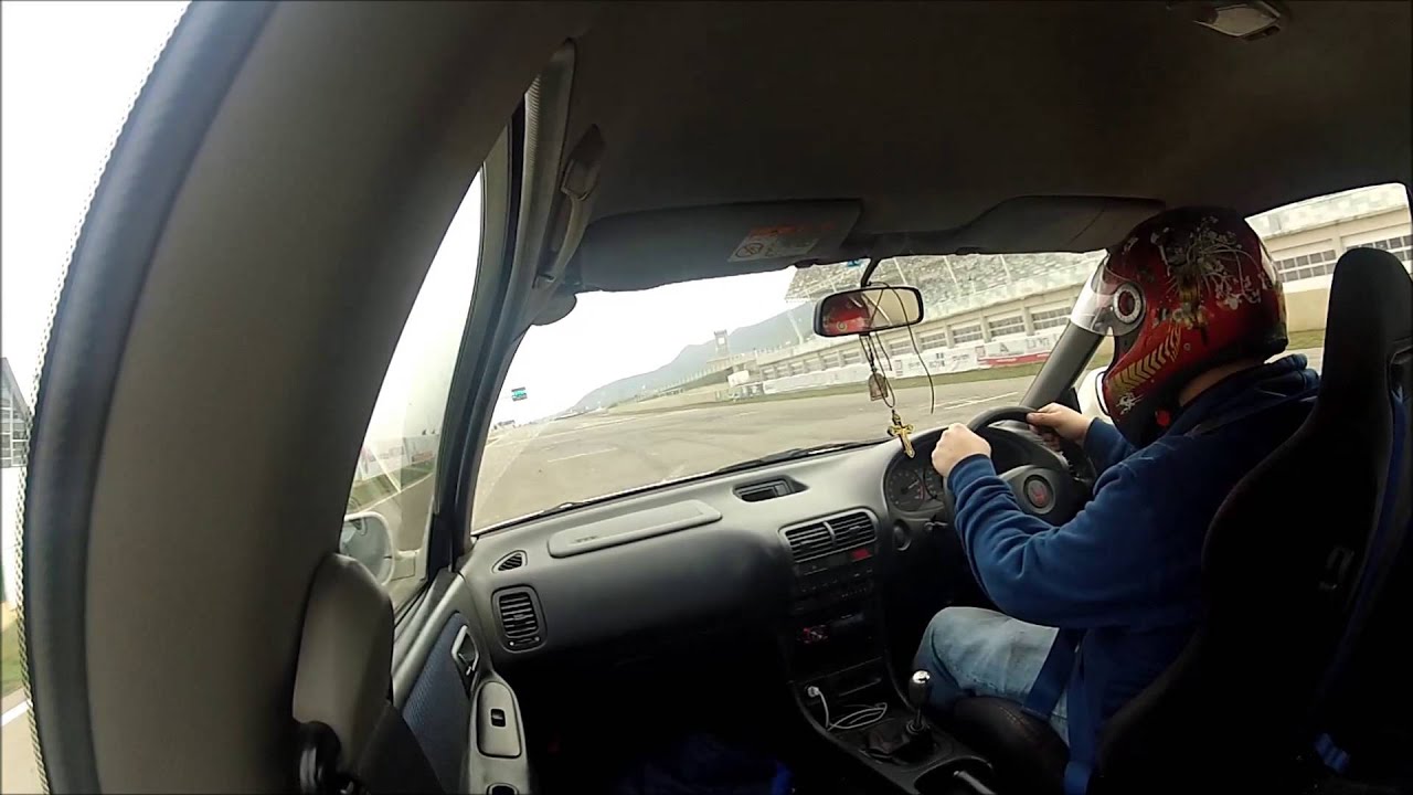 Honda Integra DC2 Type R Time attack on R.I.M 01.03.2015 - YouTube