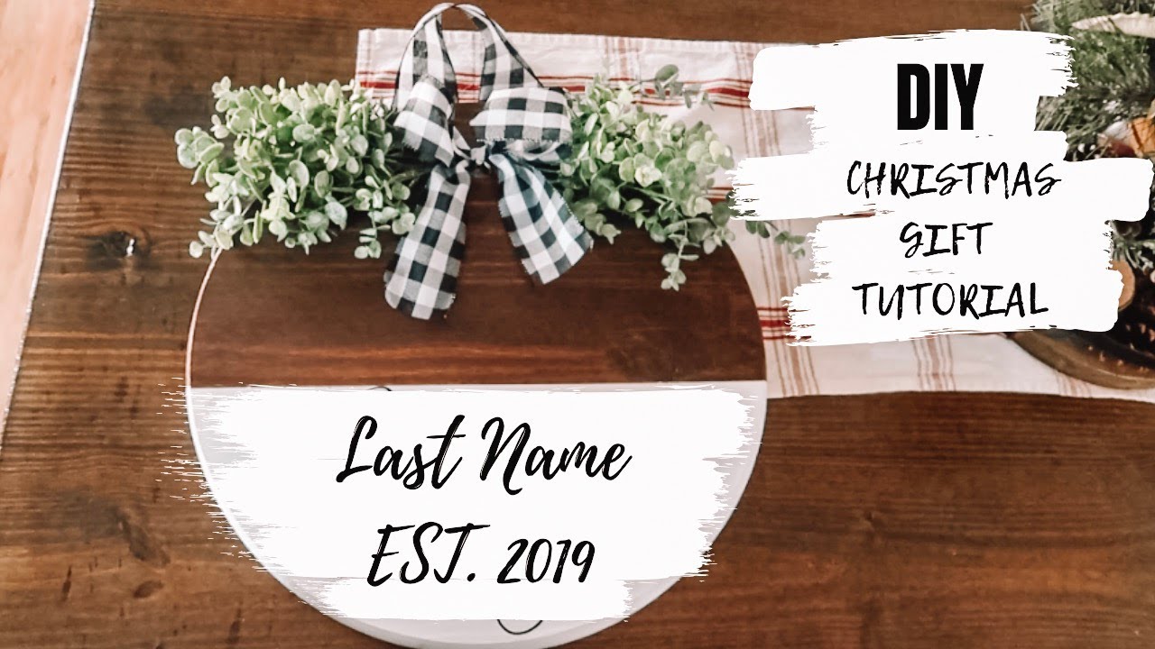 DIY Christmas gift tutorial + VLOGMAS DAY 11 + last name sign - YouTube
