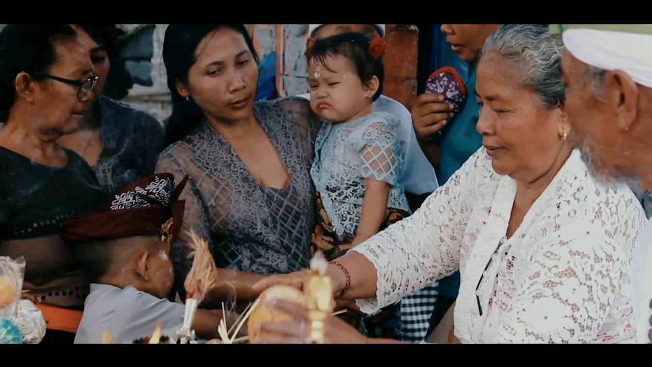 Otonan ceremony. Cinematic bali - YouTube