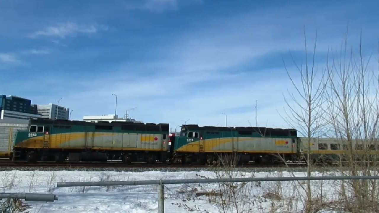 2 VIA RAIL TRAINS IN CORNWALL + 1 IN MONTREAL MARCH 2021 - YouTube