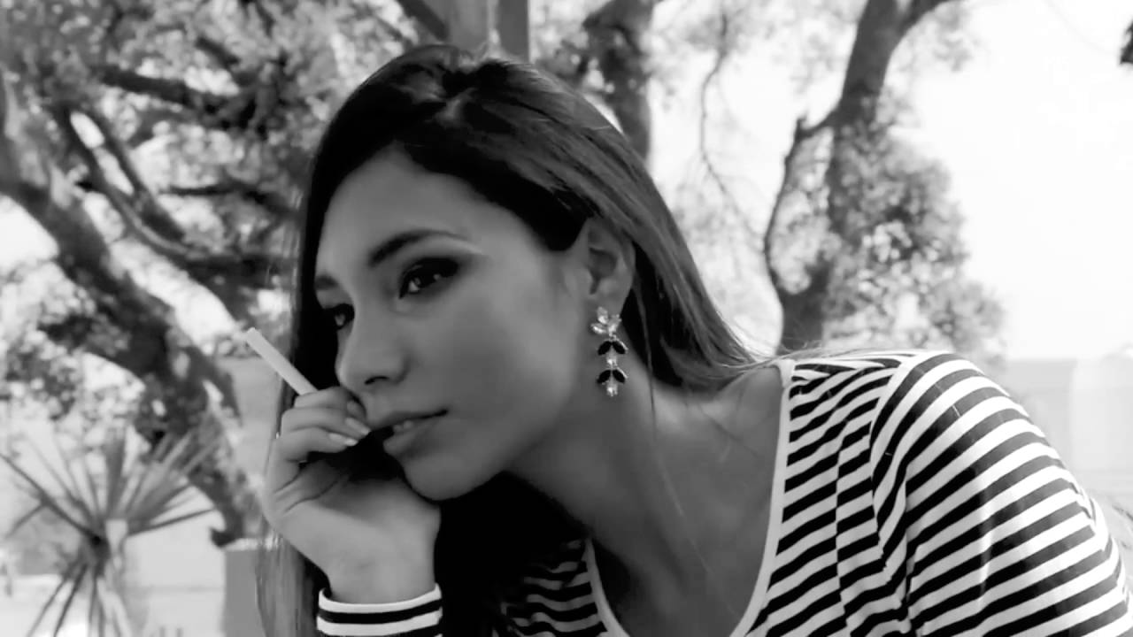 VICTORIA PORTILLA BACKSTAGE MODELO - YouTube
