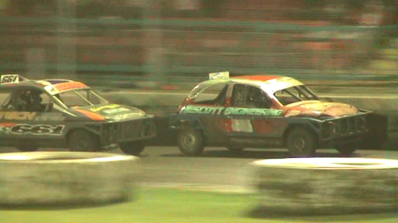 Cowdenbeath Racewall 1300 Stock Cars race3 11th March 2017 - YouTube