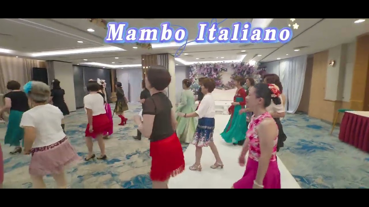 Mambo Italiano Line Dance - YouTube