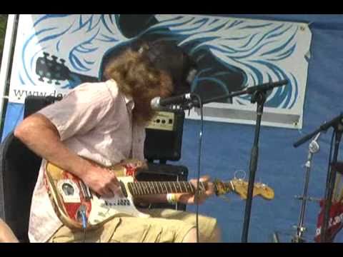 Left Lane Cruiser live@ DeepBlues - YouTube