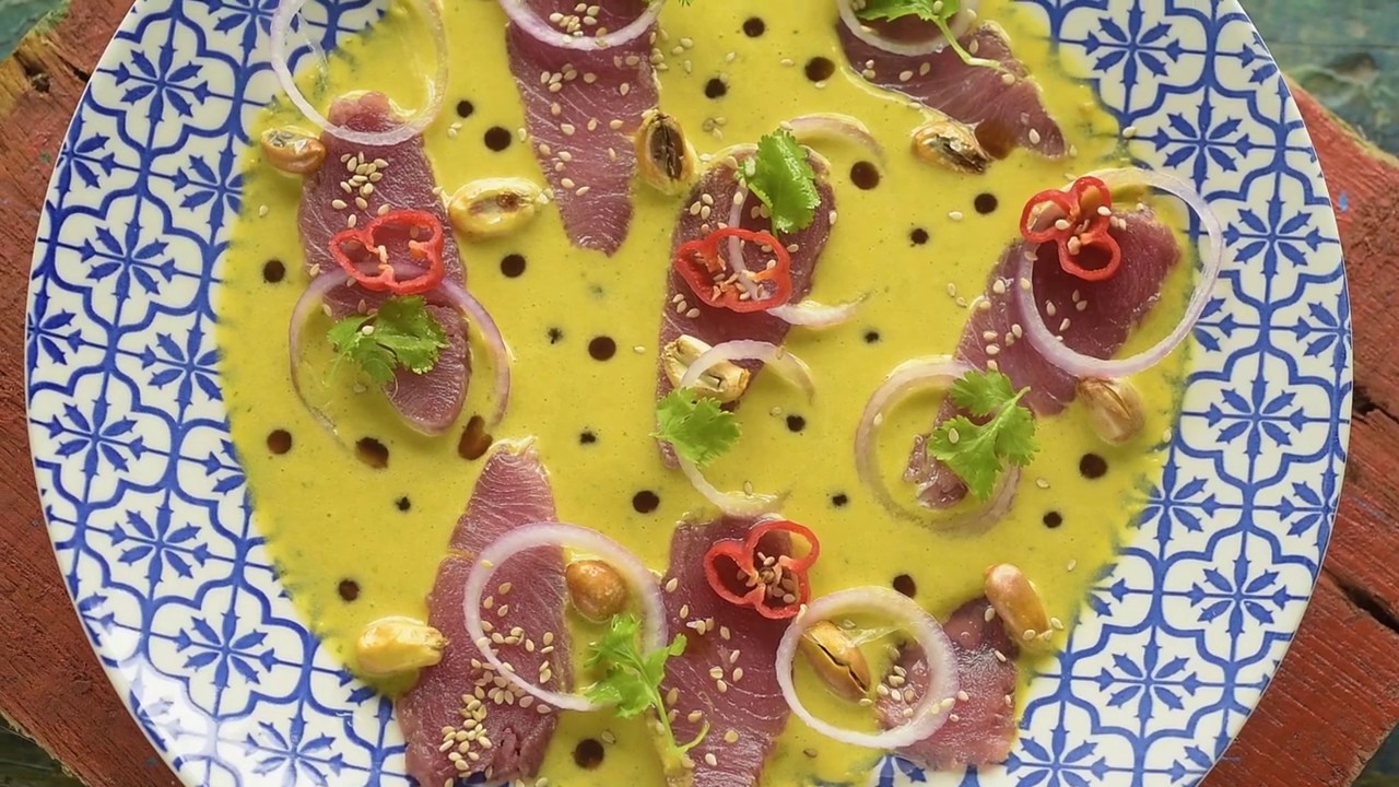 Tuna Tiradito in Nikkei Sauce - YouTube