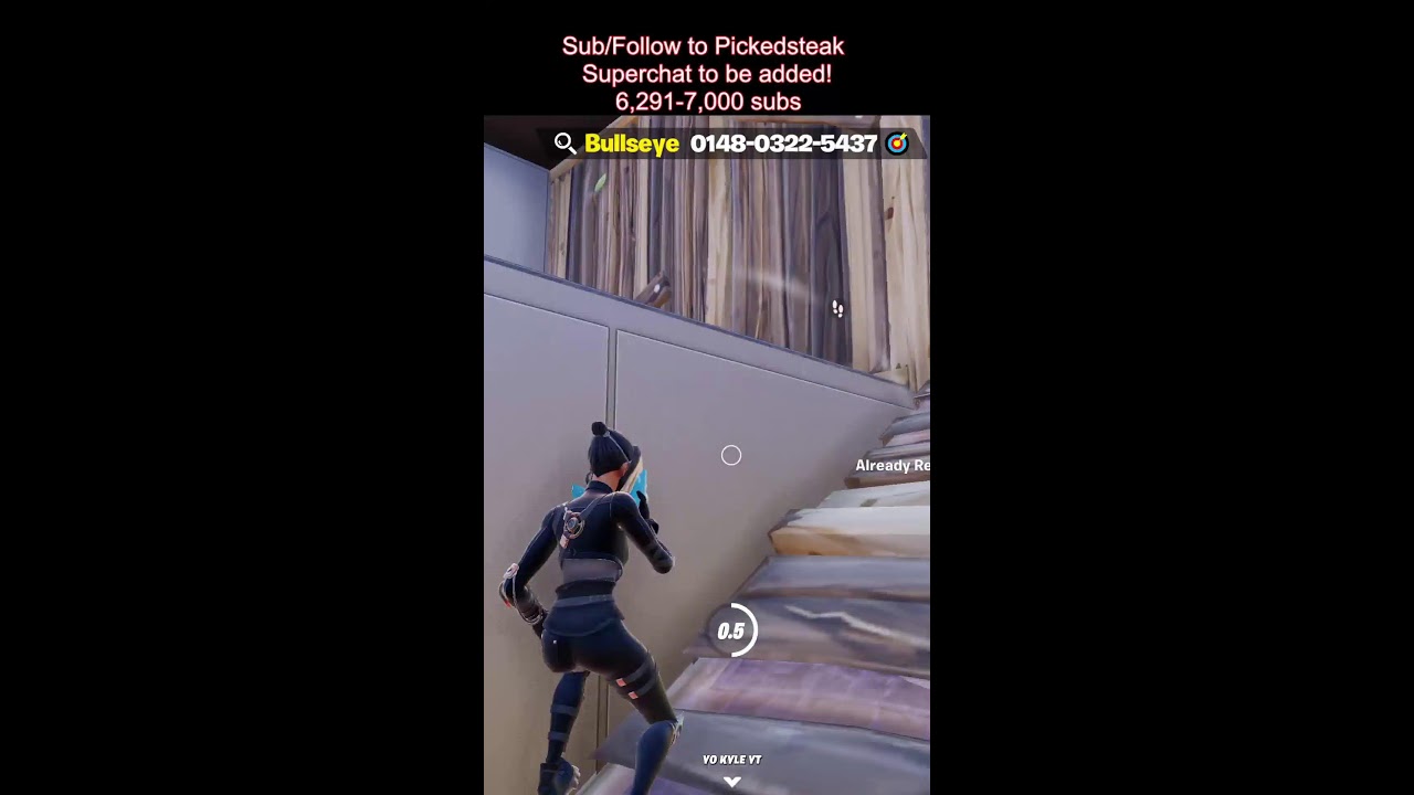 Js a girl playing Fortnite - YouTube