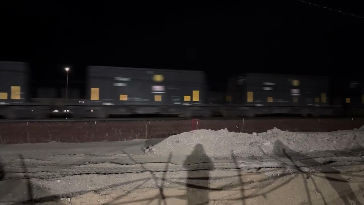 UP #8113 Lead’s The UP RDDPU-14 Through Night At Crews, CO 3/14/2025. - YouTube