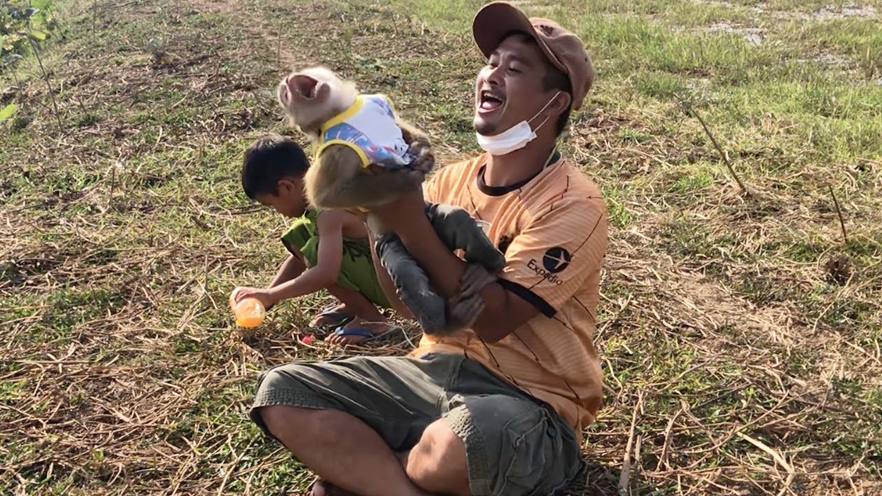 Handsome Jason Amused Warmly Heart With Dad Comprehend Lift Cuddle ...