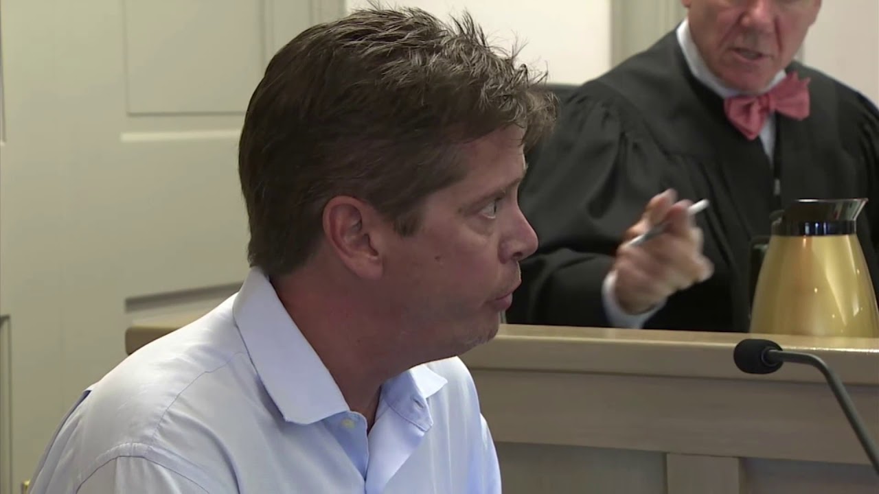 The father of Kevin Spacey's accuser testifies in court - YouTube