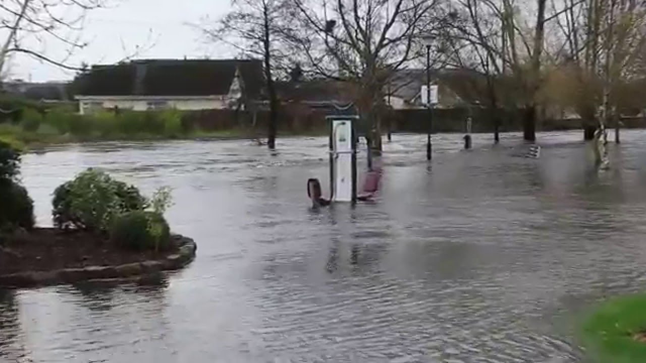 Longford Flooding, Ireland 2015 - YouTube