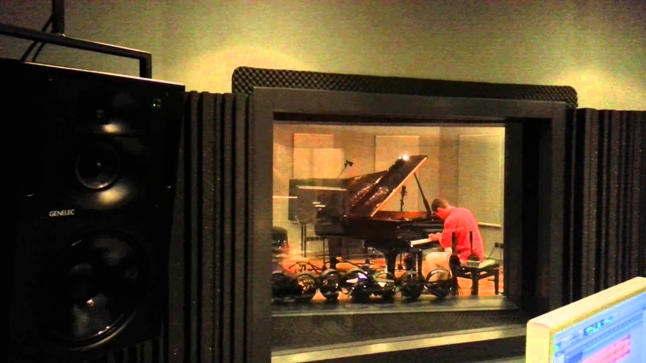Todor Petkov at Pekarnata - YouTube