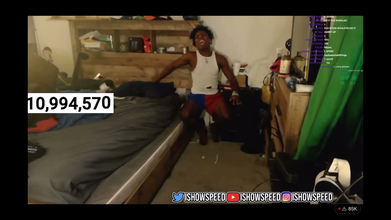 ISHOWSPEED TRIES DO DO A BACKFLIP AND FAILS THEN SINGS ELSA😂 - YouTube