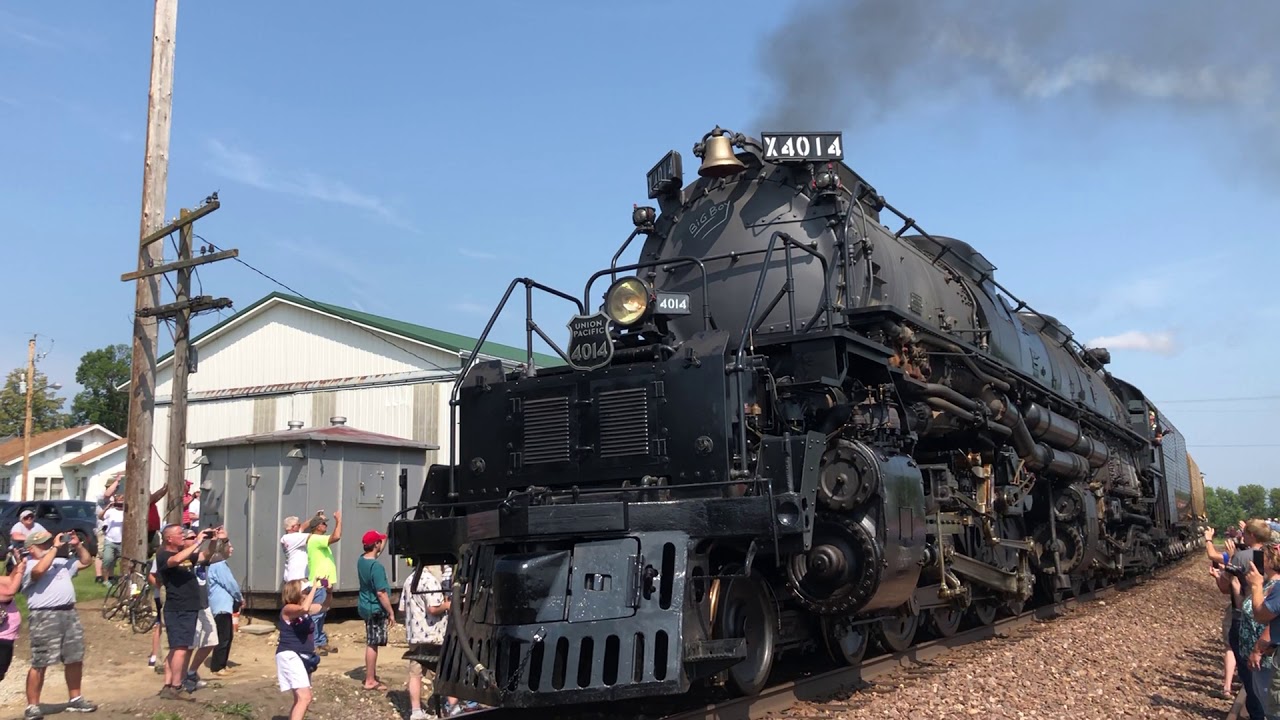 Union Pacific Big Boy 4014 Leaving Friesland, WI - YouTube