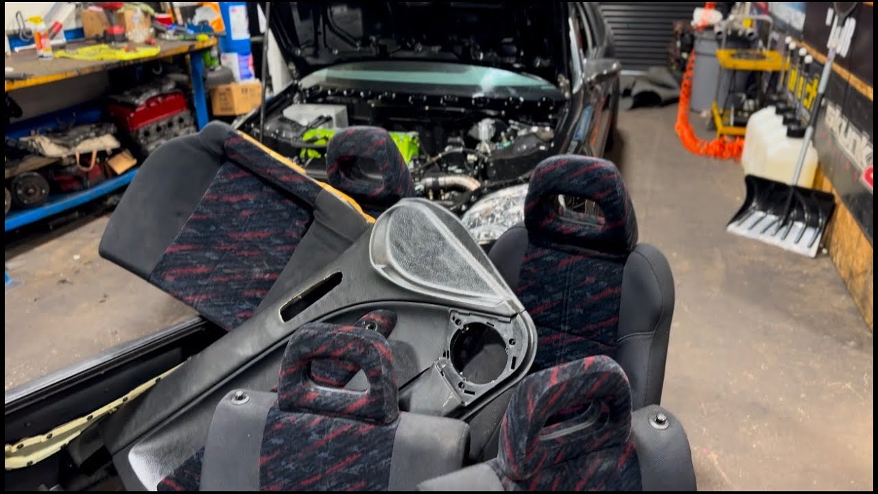 EK JDM Confetti Seats Install / K24 Swapped 8th Gen FG2 - YouTube