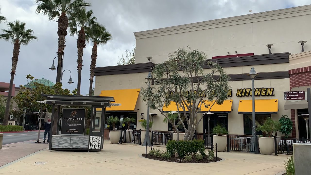 Outside Scenery of The Promenade Mall of Temecula California - YouTube
